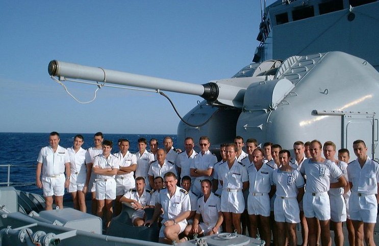 French 100mm compact naval gun - iNEWS