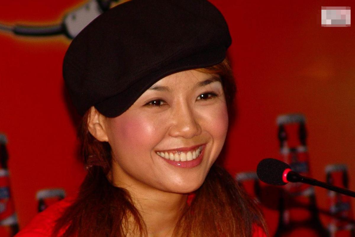 From the Queen of the Divine Comedy to the "Crazy Woman", what happened ...