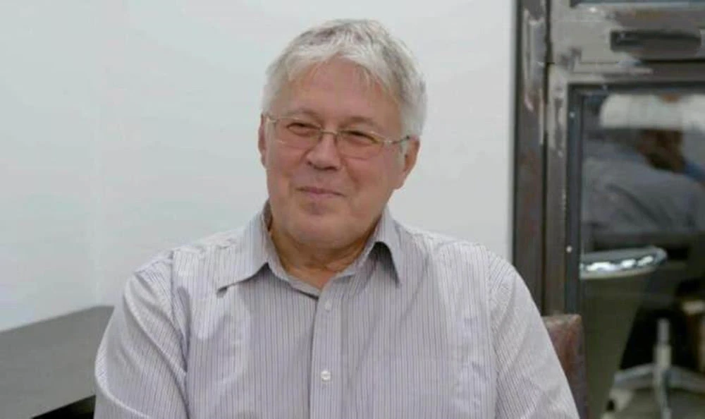 Russian scientists are too crazy to inject themselves 3.5 million years ...