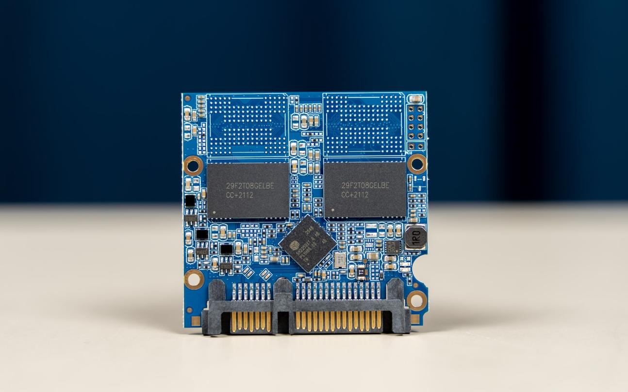 Huawei developed chip stacking technology, successfully bypassing EUV ...