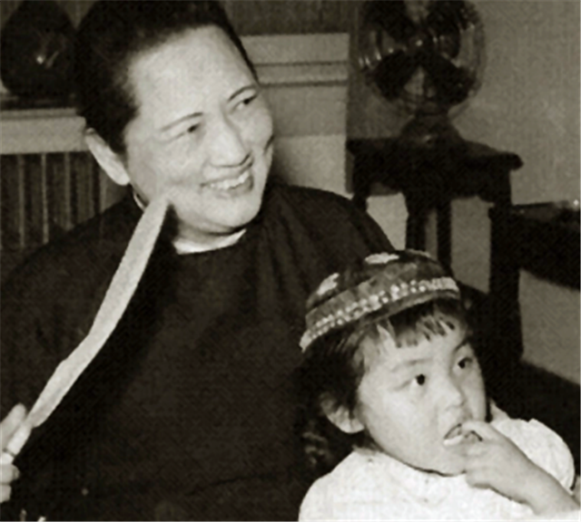 Song Qingling people: I have to stay in the United States for studying ...