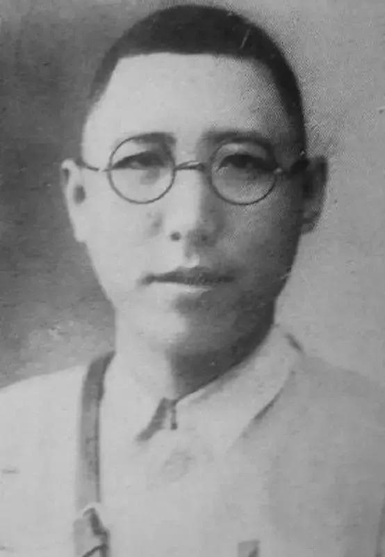 The arch enemy is currently being shot, and the prince is puzzled. Many ...