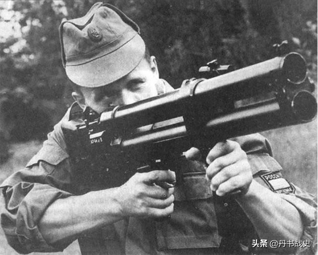 Specialized anti-frogman weapon, Soviet/Russian DP-64 grenade launcher ...