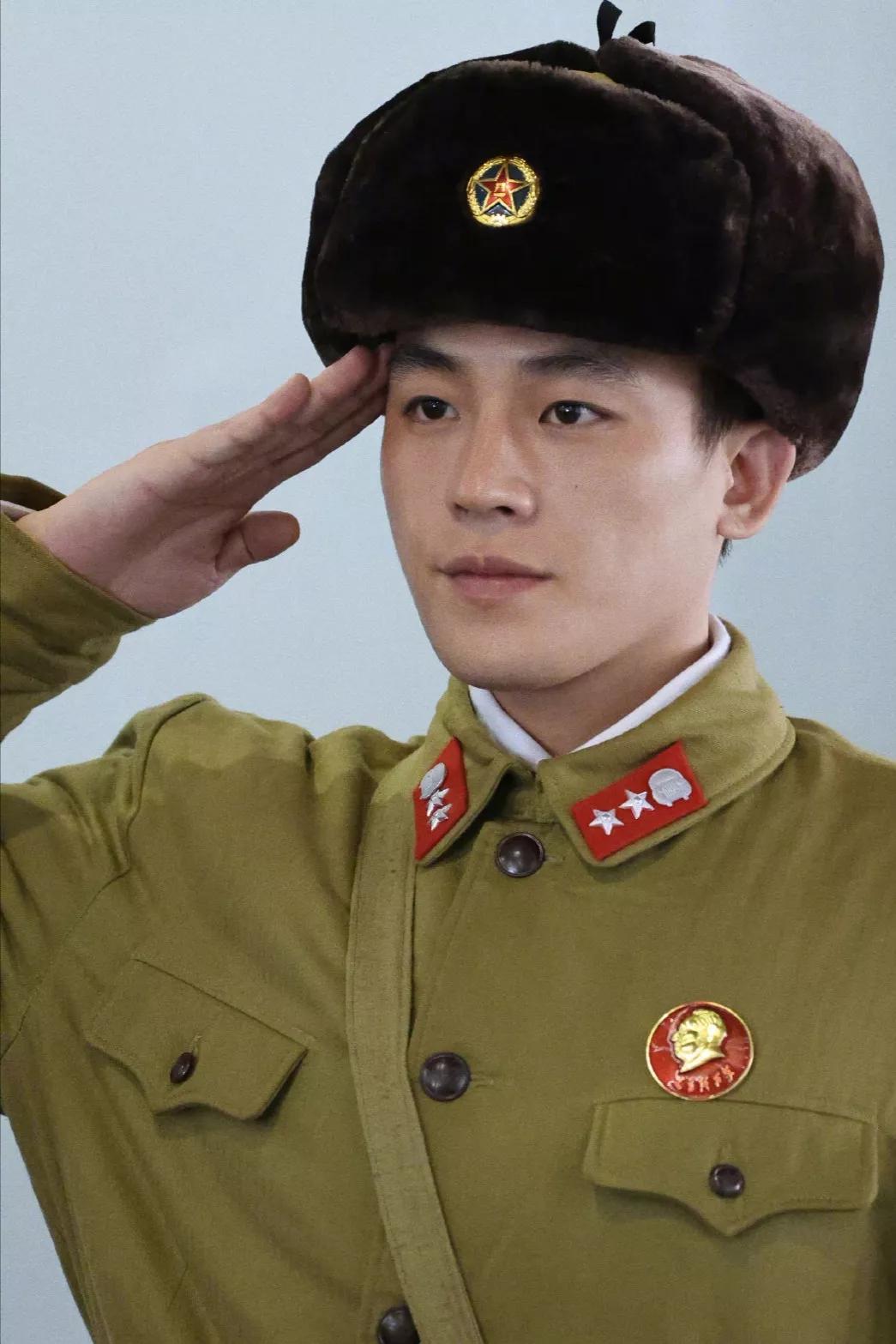 Lei Feng - iNEWS