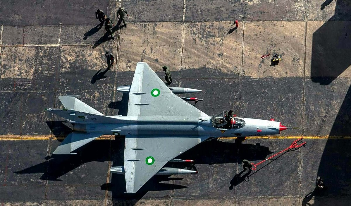 Bad news came from Pakistan that the J-7 fighter jet crashed on the ...