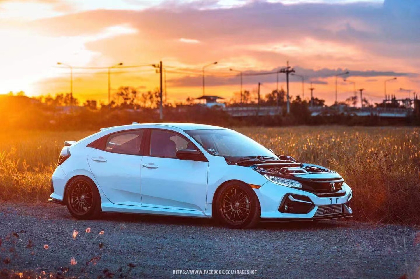 Regain Honda Spirit? Two-style Civic FK7 modified case - iNEWS