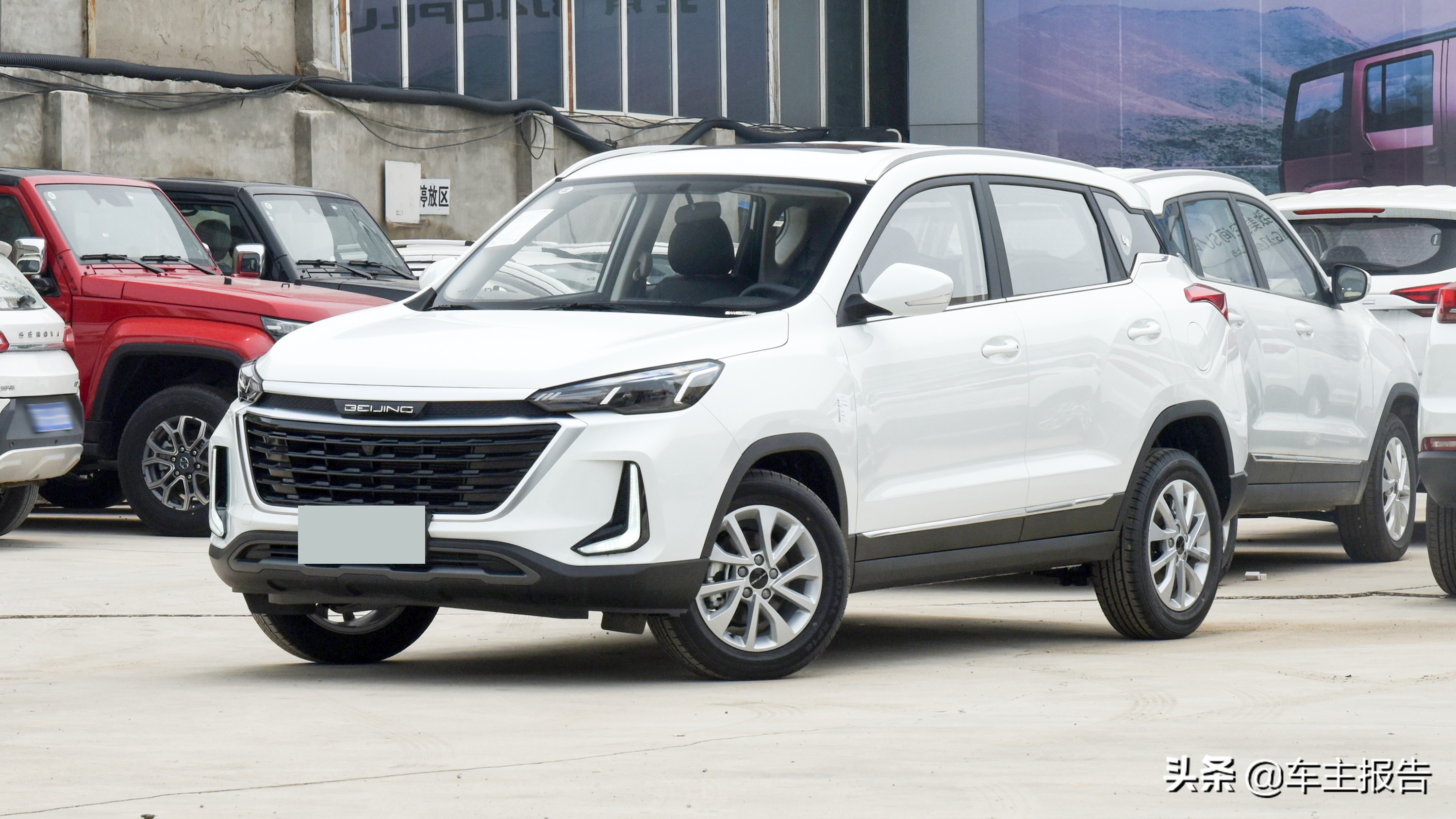 Equipped with a 150-hp engine, priced at 5.99W, the new BEIJING-X3 is ...