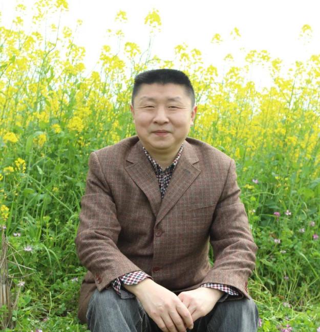 Hunan Wang Fangze: Earn 7 sets of houses with calligraphy, rejected ...