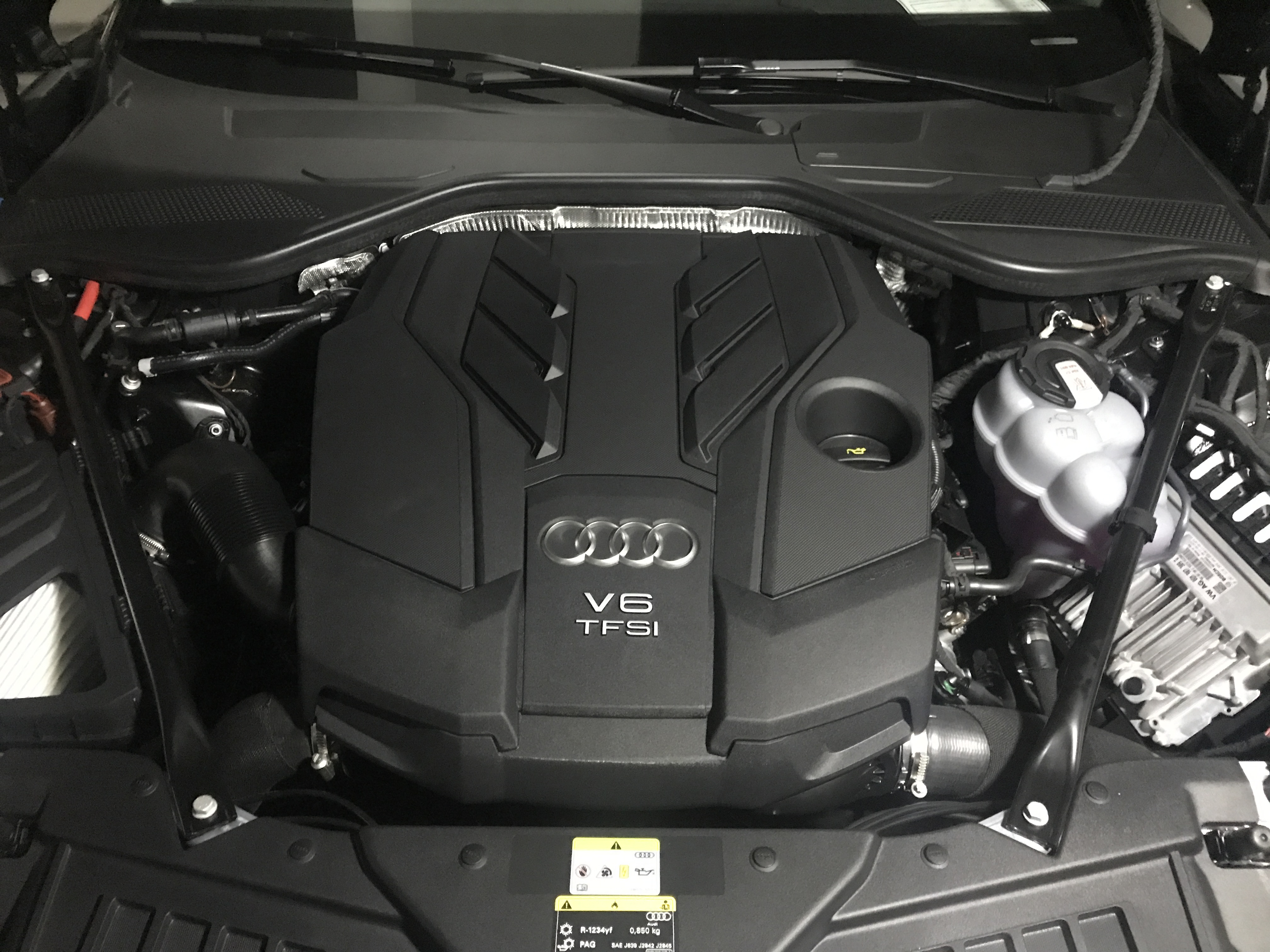 Audi A8L 3.0T new car brush ECU program 396 horsepower boost guide - iNEWS