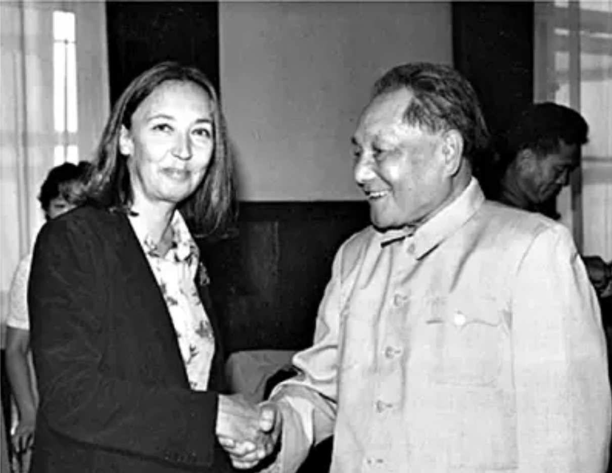 The reporter asked Deng Xiaoping: Why do we oppose the demolition of the Mao Zedong Memorial ...