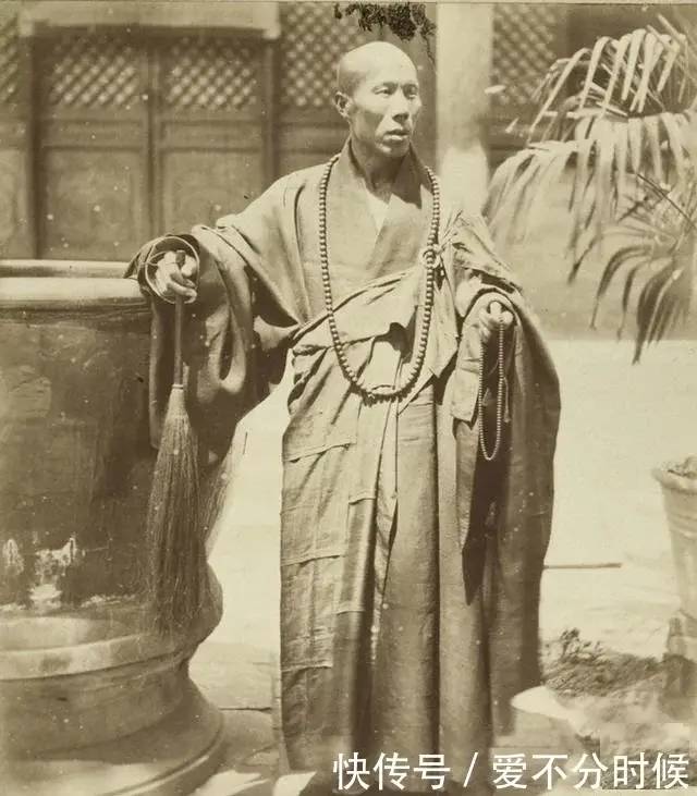 Monks in the late Qing Dynasty - iMedia