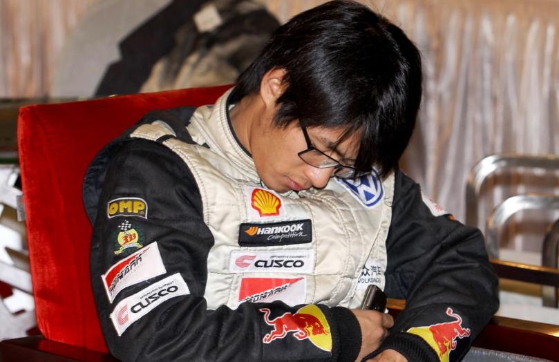 Encountered Han Han, the dream of racing in the dust for many years was ...