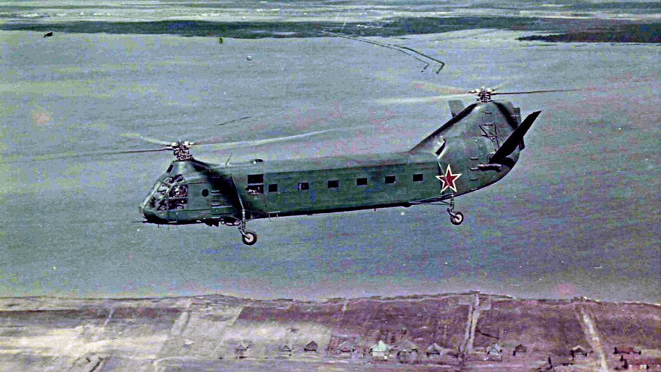 Red Chinook Yak-24 Yak-24 Як-24 helicopter review nearly 50 pictures ...