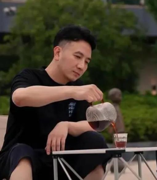 Lin Shengbin's rumored girlfriend Zhao Xia spoke out, denying that she was "Suo Shuo's ...