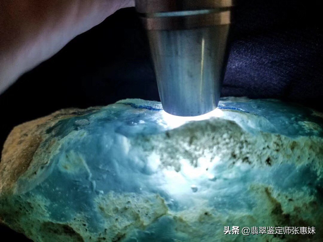 How does the Burmese country grade the rough jadeite?What is the ...