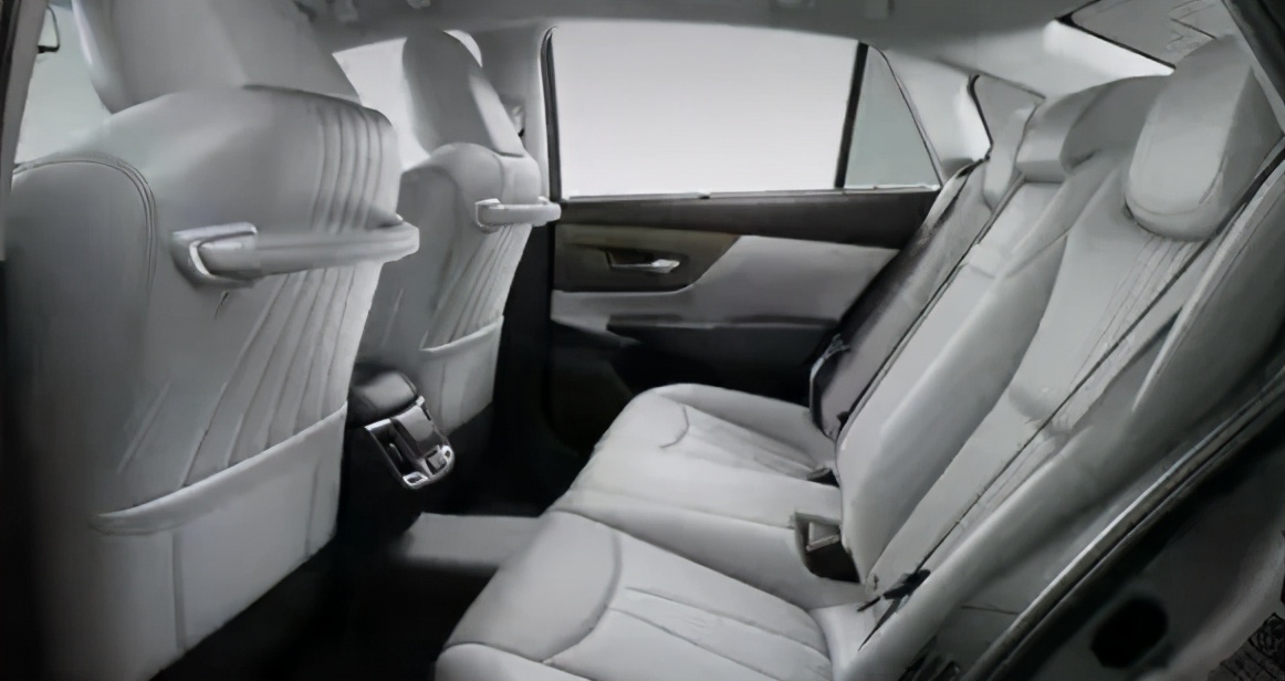 The old crown is officially replaced, with a new exterior design and V6 ...