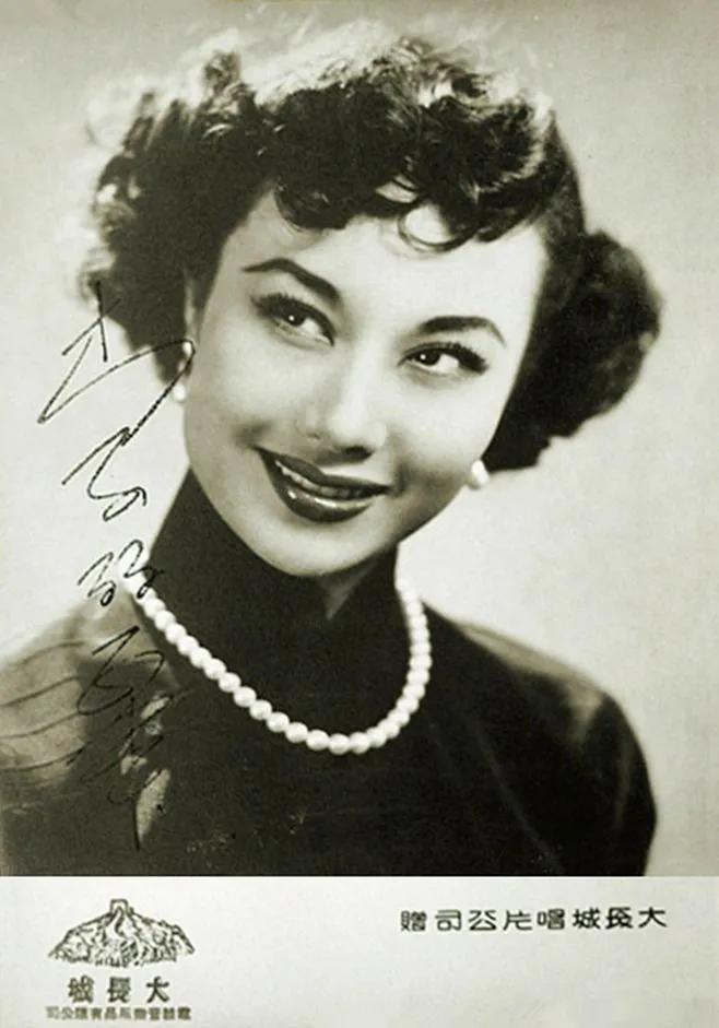 A generation of legendary female superstar Li Lihua, shared precious ...