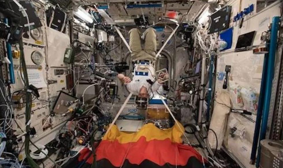 NASA reveals nine scenarios where VR/AR technology is used in space - iNEWS