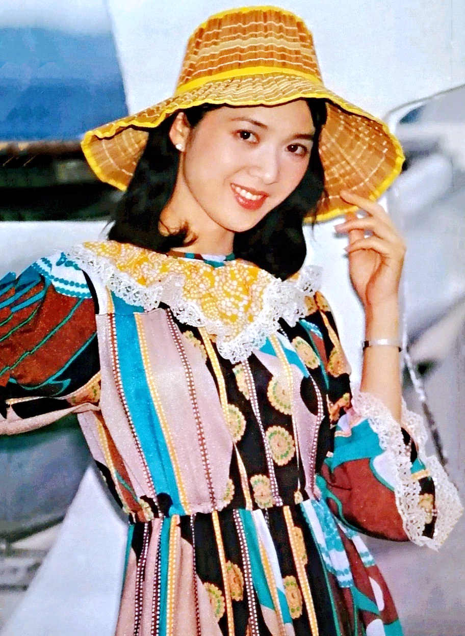 The group's 80s actress Gong Xue's youth photo was exposed, and she ...