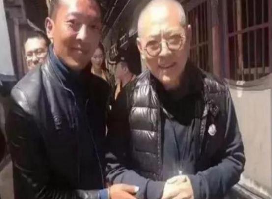 There are only two nine-eyed dzi beads left in the world. Jet Li spent ...