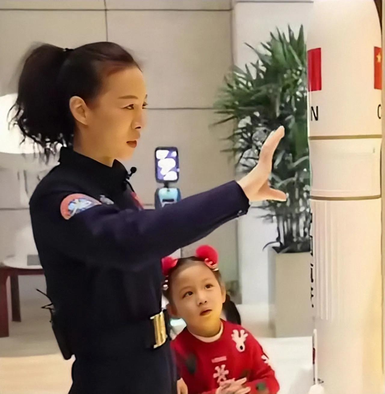 Astronaut Wang Yaping's 6-year-old daughter, the "Shuangfei" family has ...