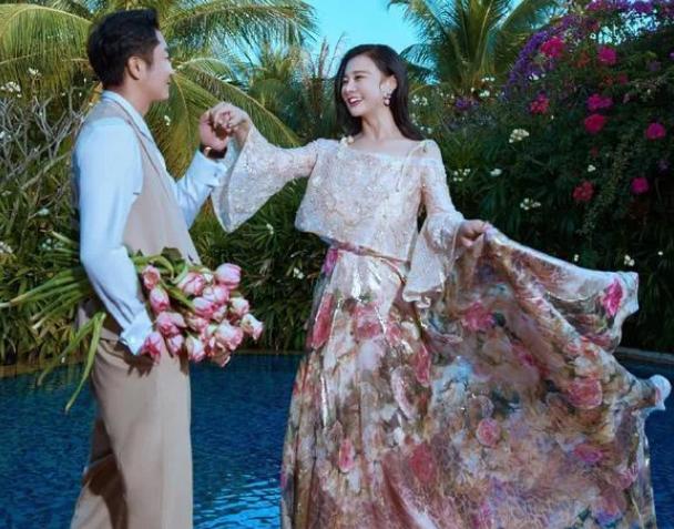 Andy Lau and his wife Zou Shiming took a group photo!Hua Tsai's "little ...