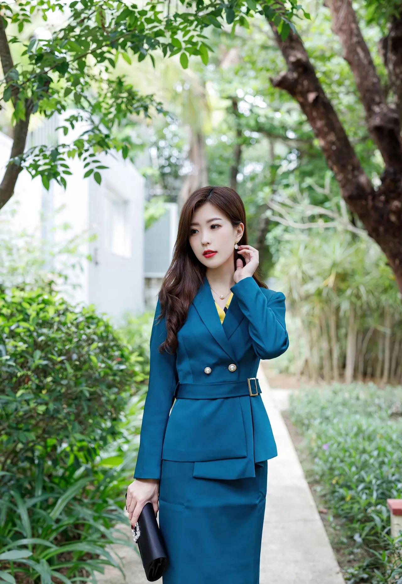 Urban professional wear atlas, Yang Ziyan, Yang Chenchen are beautiful ...