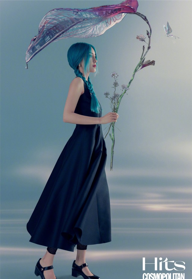 Baby with blue hair styling selfie, face-hit hero Jinx was praised for ...