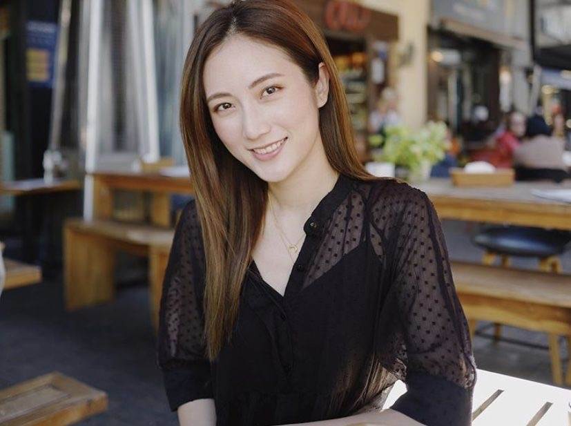 27-year-old TVB Xiaohua is addicted to showing off her wealth, revealing that she received a 5 ...