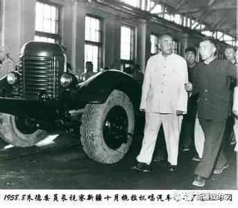 The forgotten Xinjiang "Red October" tractor - iNEWS
