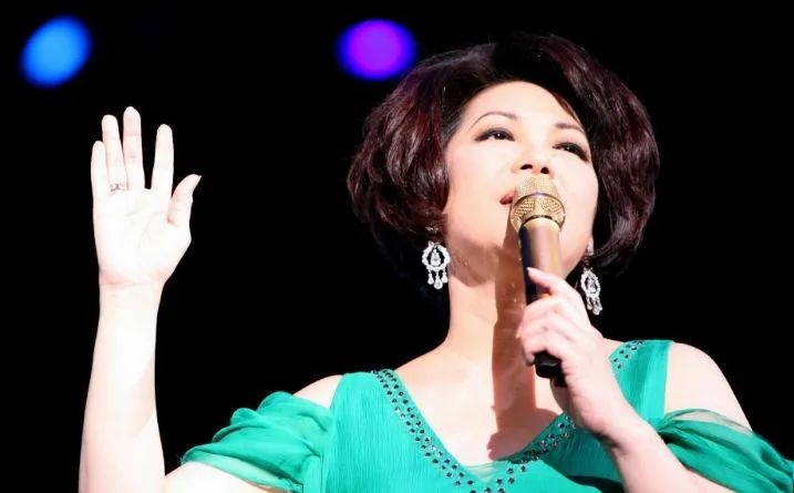 After 10 years of "sexless marriage", 63-year-old Cai Qin rarely shed ...