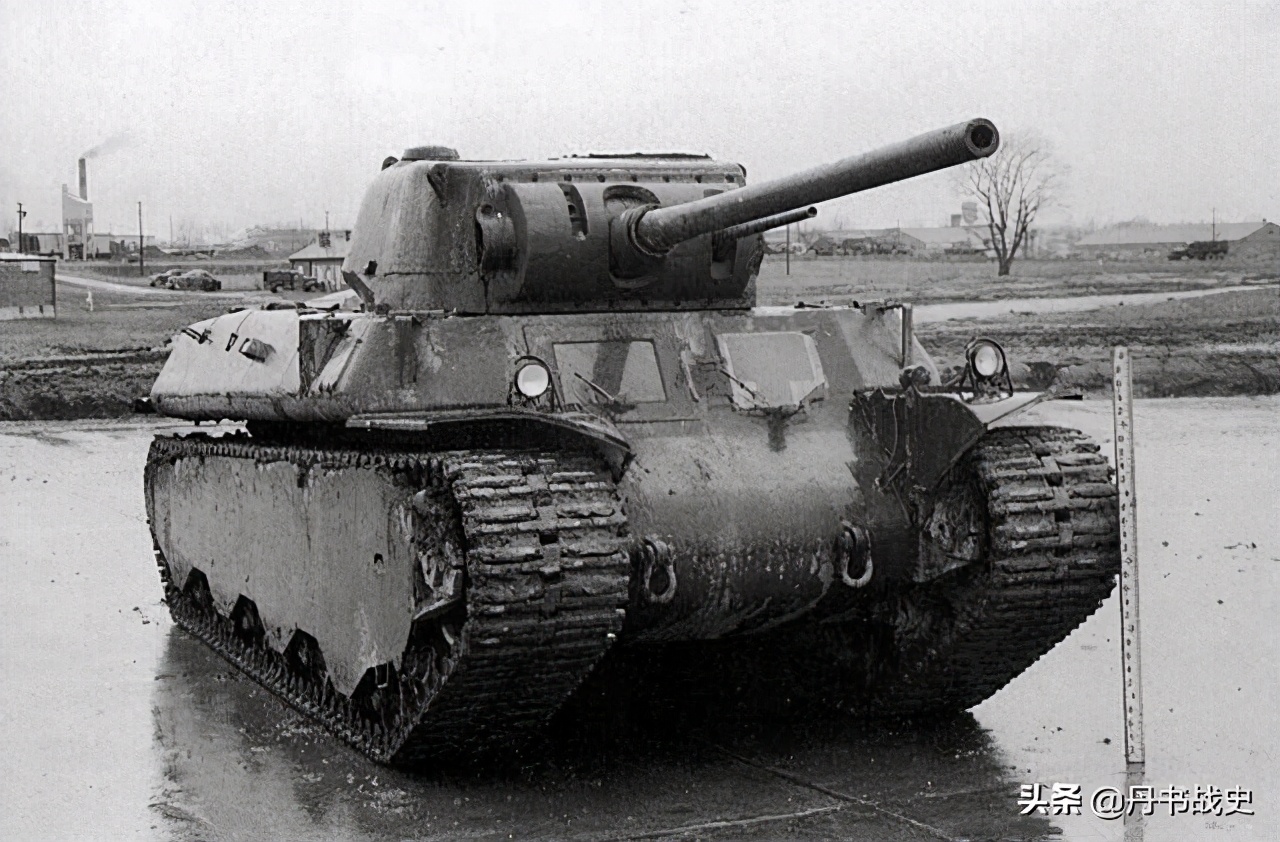 A29 cruise tank, designed around artillery tanks, an early trial plan ...