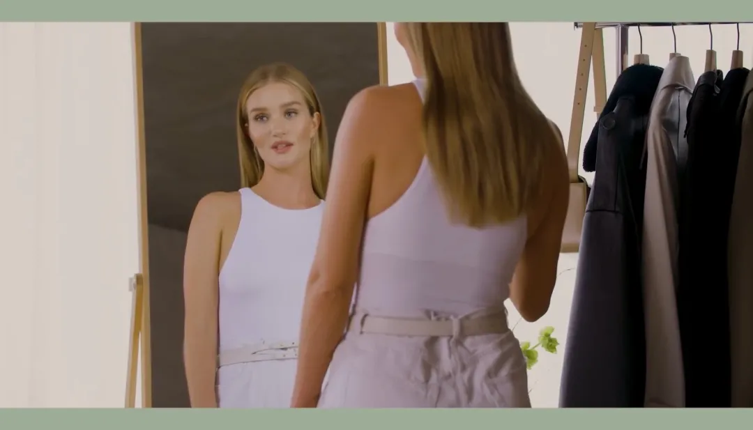 Pear-shaped girl, she looks so good - iNEWS