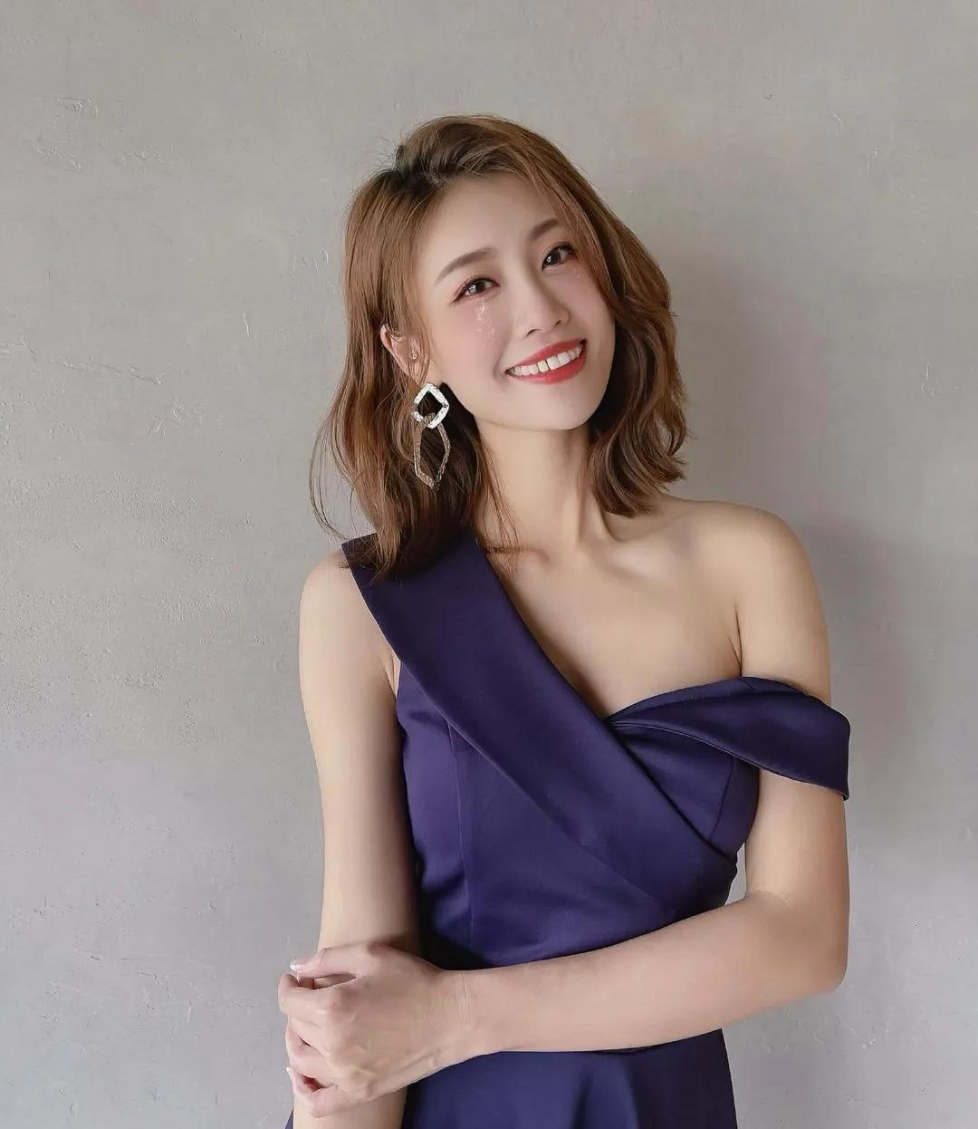 Beautiful actress Lin Zhenyi, Qing Luo Xiaofan Bai Lanhua, slender ...