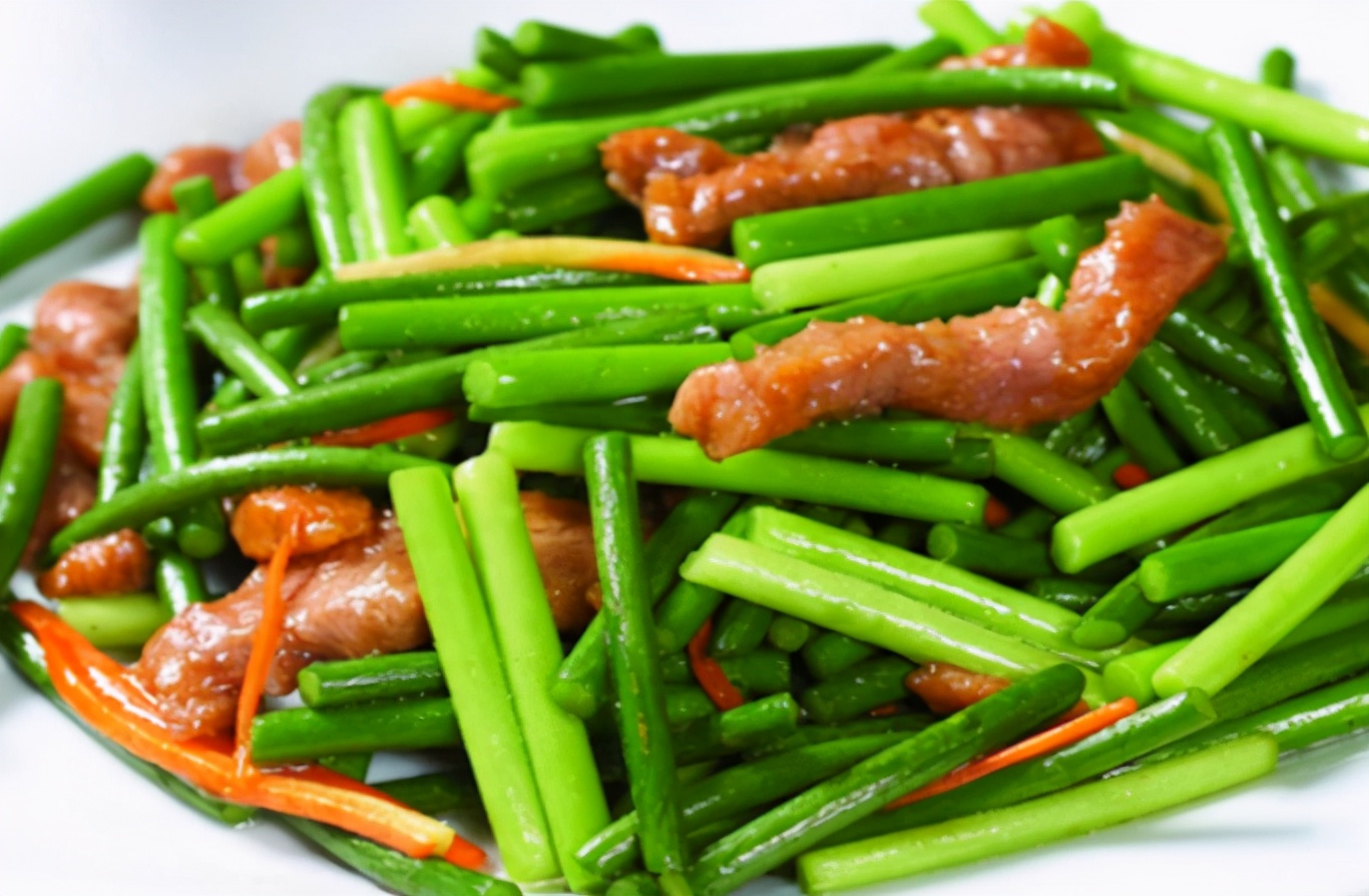 Fried garlic moss always turns yellow and tasteless?Remember not to fry ...