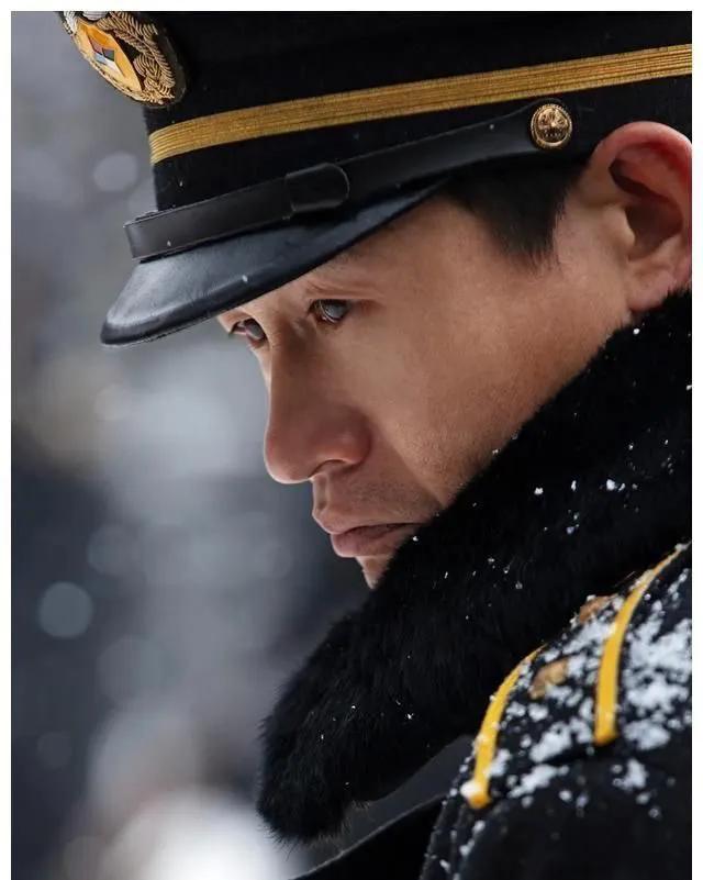 In a few minutes, the performance of "King Explosion" was performed ...