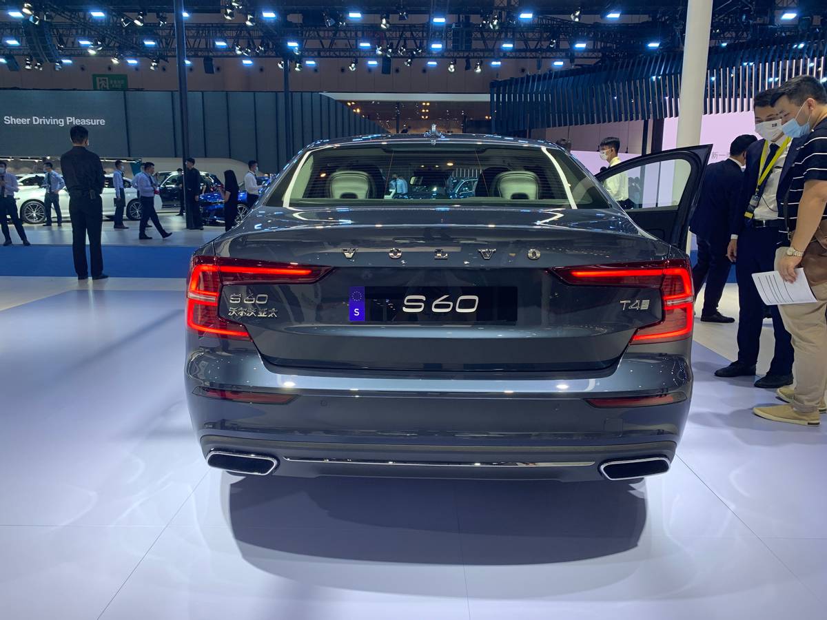 The all-new Volvo S60 has a high and youthful appearance. Although it is a good car, its sales ...