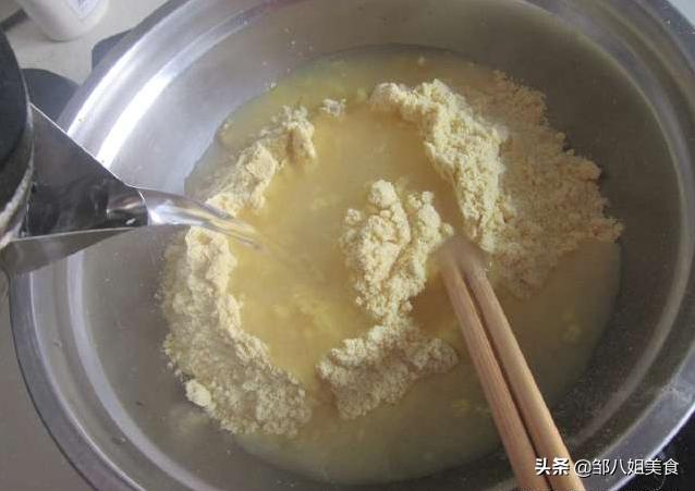 Eat more whole grains in summer. This cornmeal steamed buns are soft ...