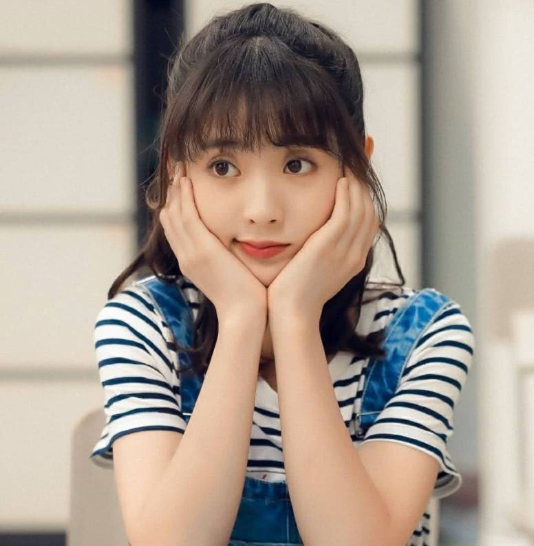 Xing Fei, who is only 157 in height, has been smashed by her dressing ...