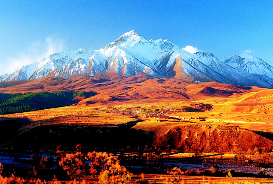 A hidden munitions warehouse on the Shule River in the ancient city of ...