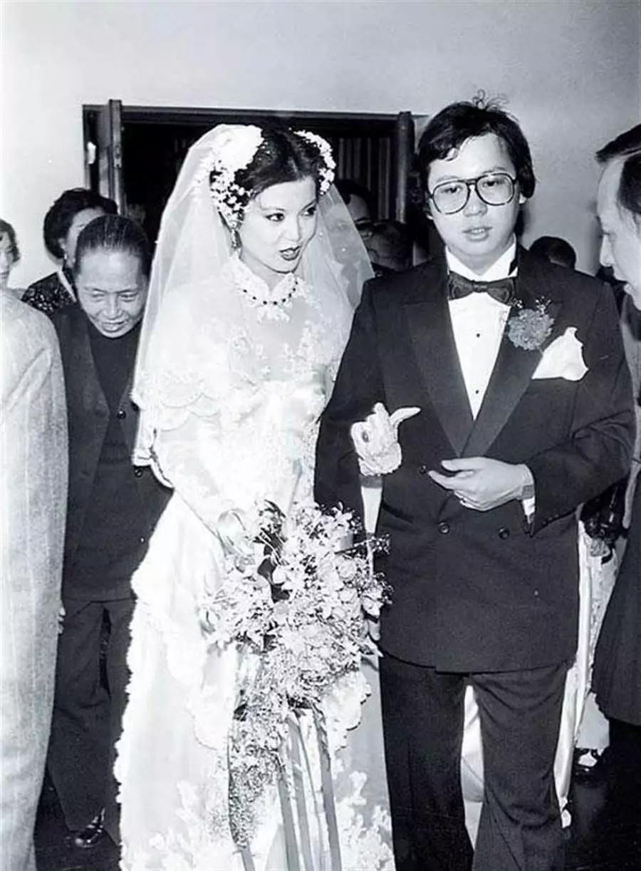 Married into a wealthy family at the age of 24, her husband cheated at ...