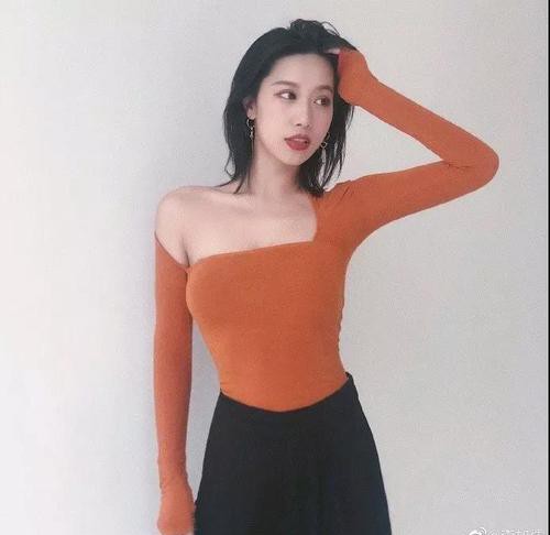 Li Ruru-a sexy actress in the mainland, with good body and beauty ...