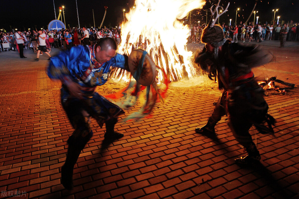 Yelu Abaoji put down his brothers' rebellion, killed Qibu Yilijin and ...