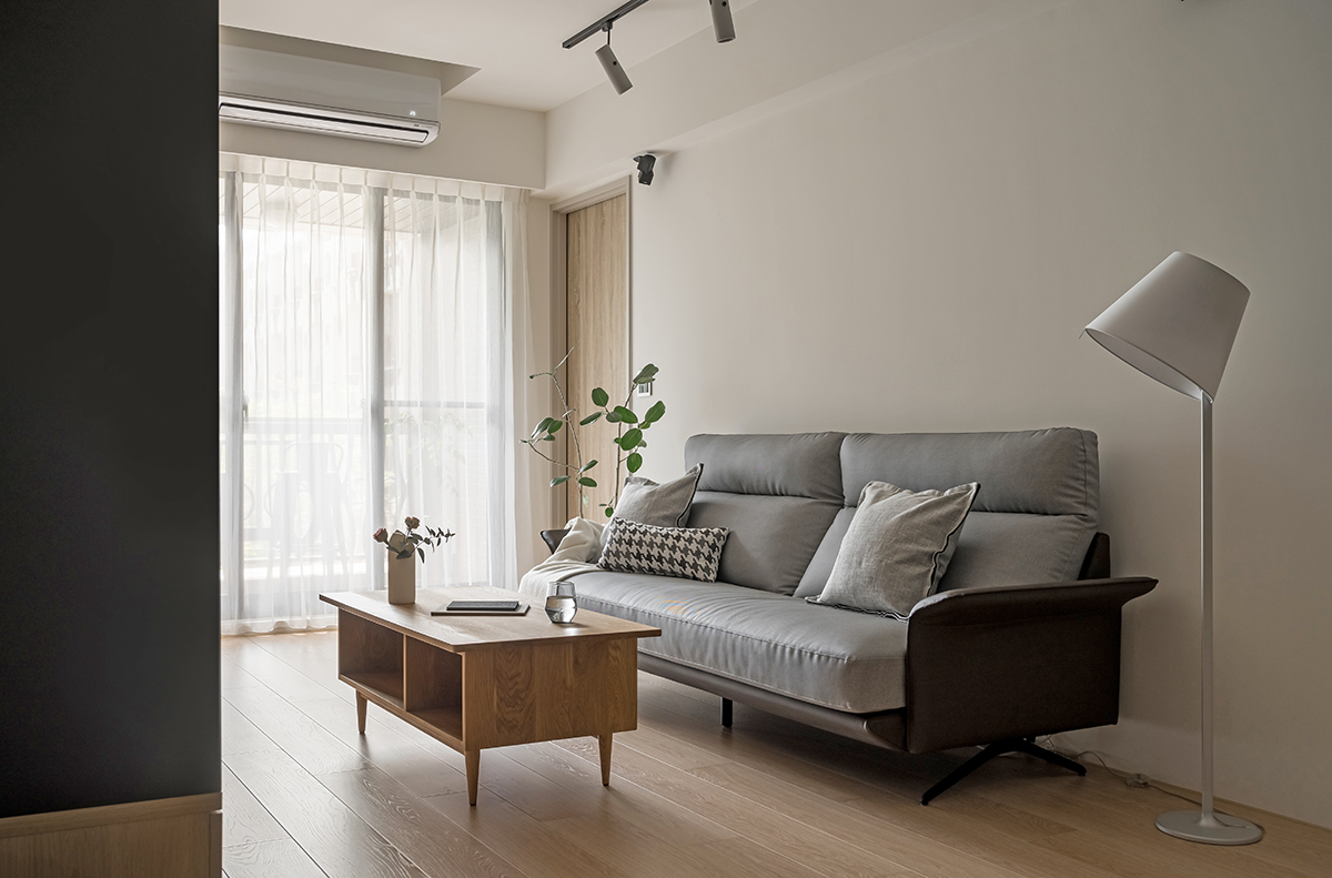 The apartment is only 73 square meters, the whole house can be called ...