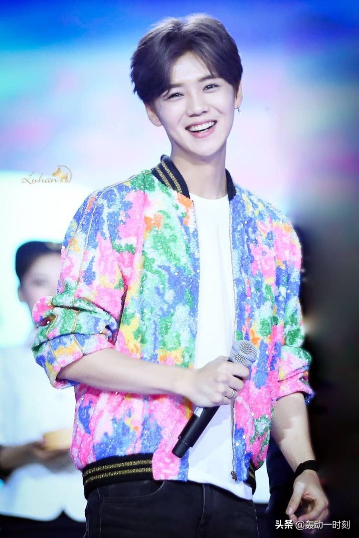 Do you know this handsome guy; Luhan's new look overturns the past - iNEWS