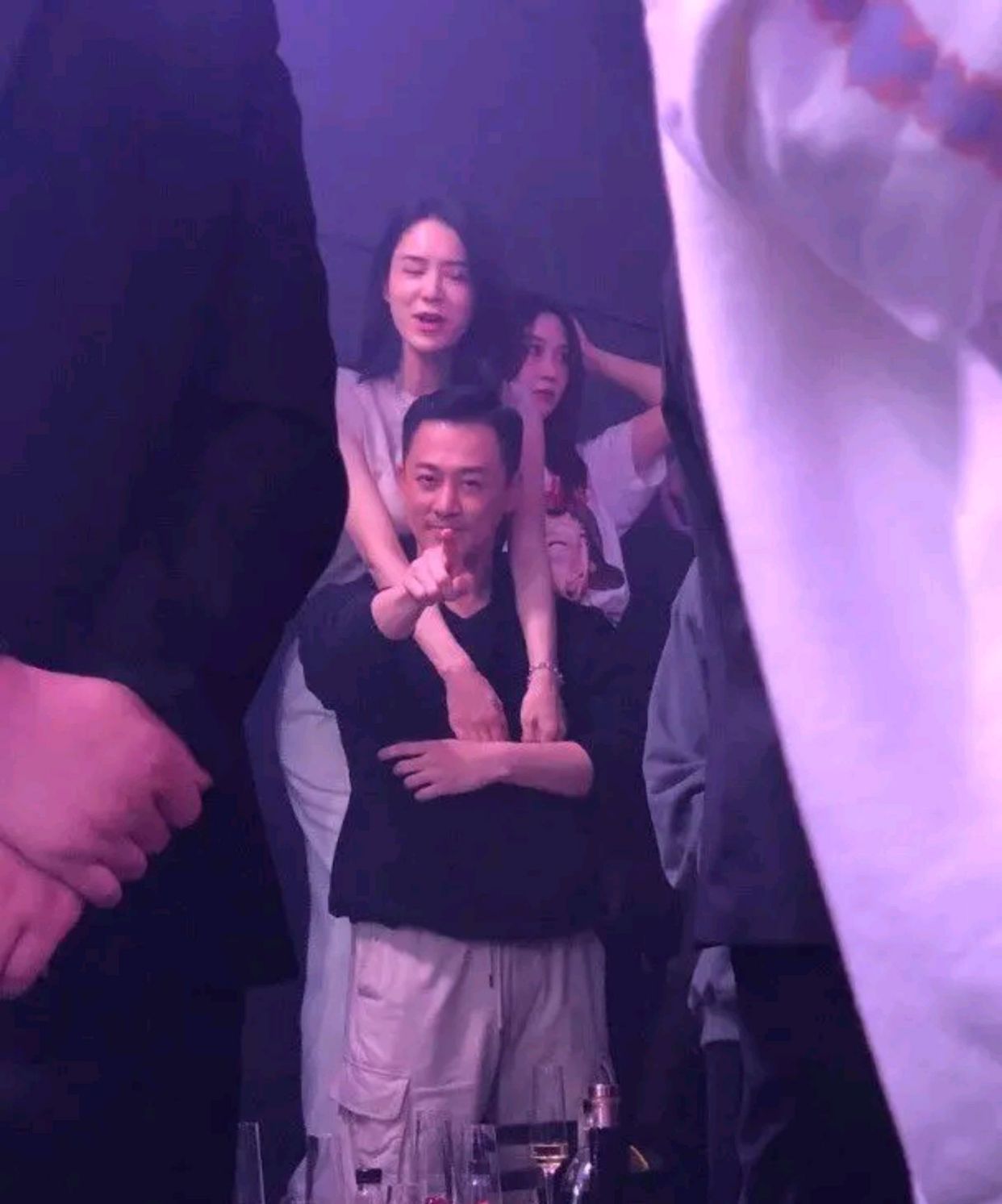 Fans are too rich now: in order to support Li Chen's bar, madly point ...