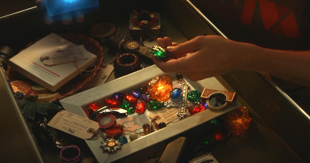 "Loki": After the time controller is damaged, how does Loki escape from ...