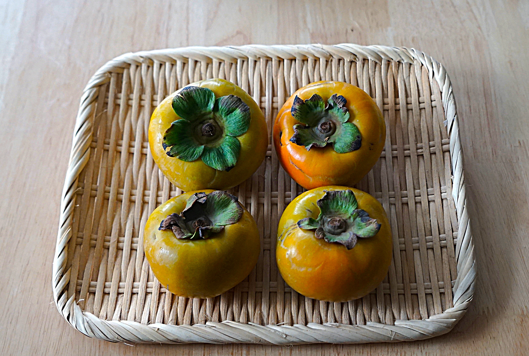 Learn these tricks to remove astringency and ripen persimmons, no ...