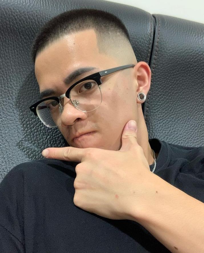 How to cut a man's "inch" to look good?Try to avoid 3 pits, your ...