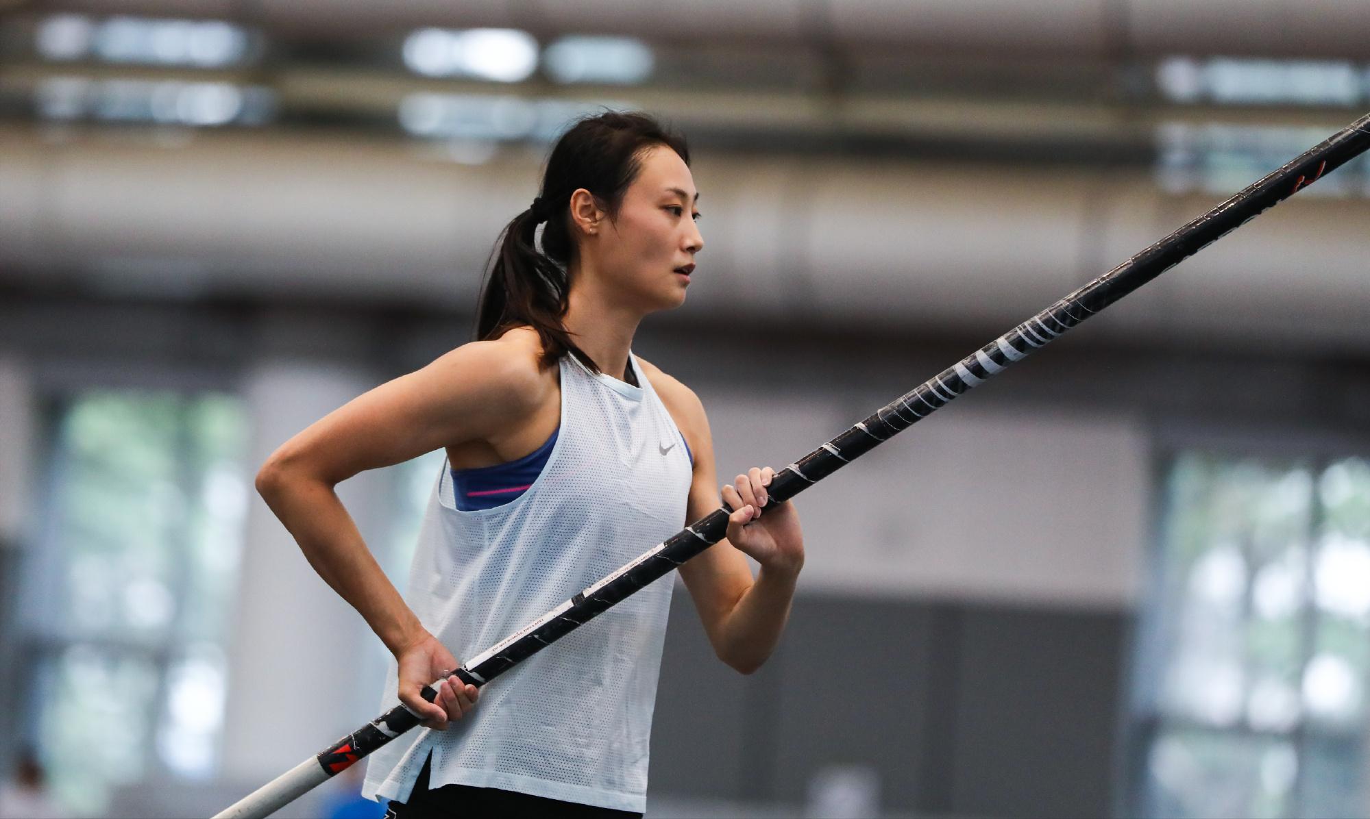 "Pole vault goddess" Li Ling, broke the Asian record four times ...